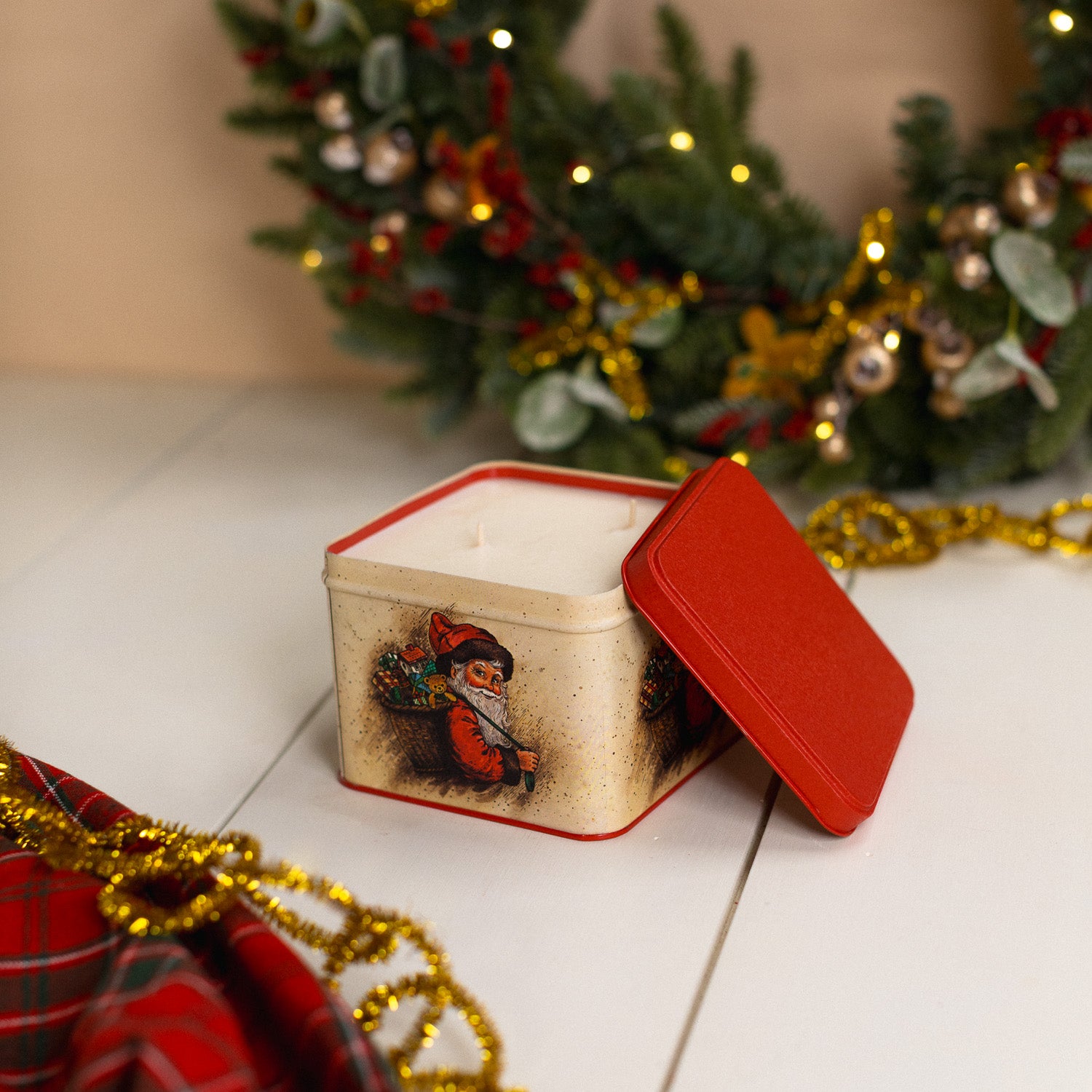 Tree Farm - Santa Cookie Tin – Antique Candle Co.