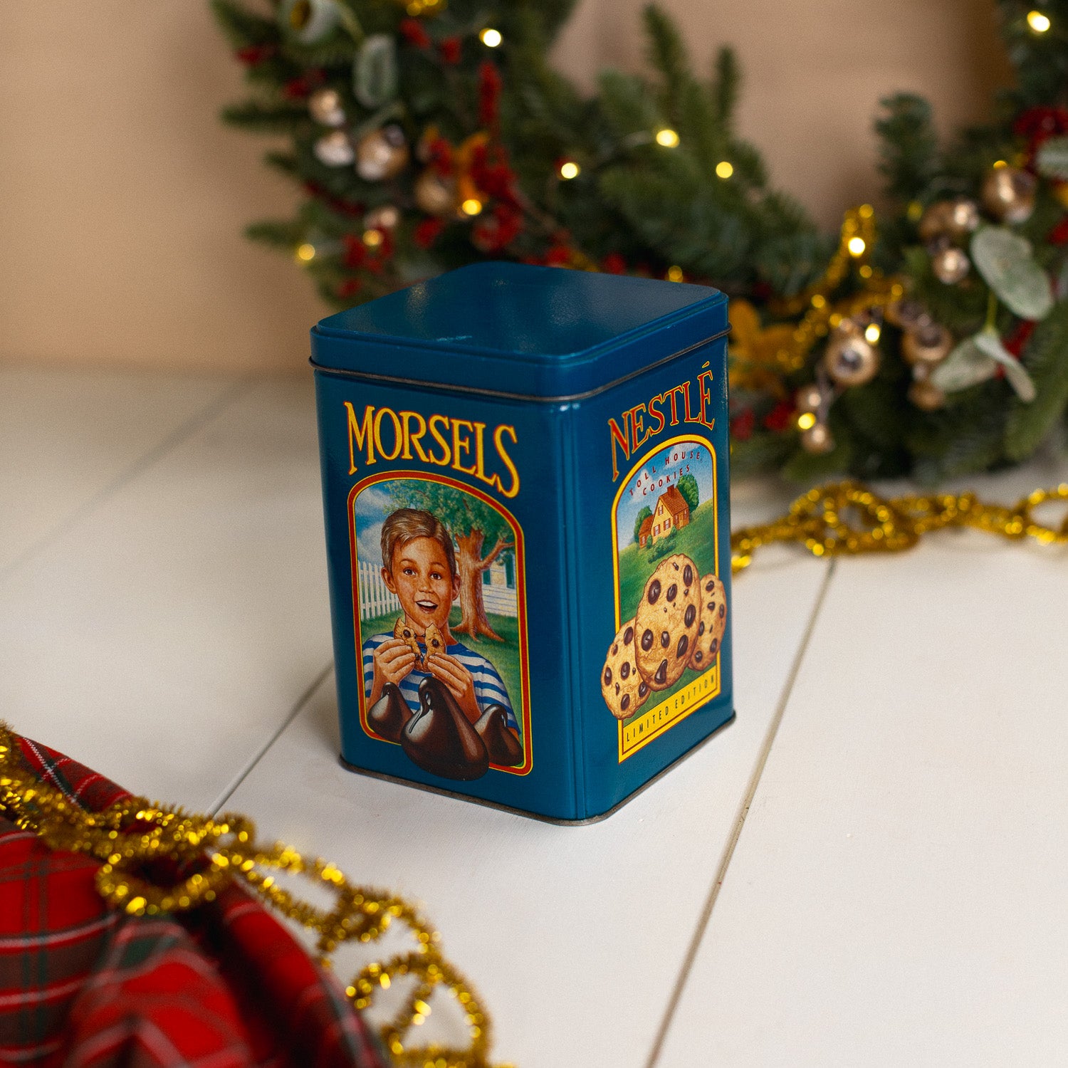 Tree Farm - Nestle Tin – Antique Candle Co.